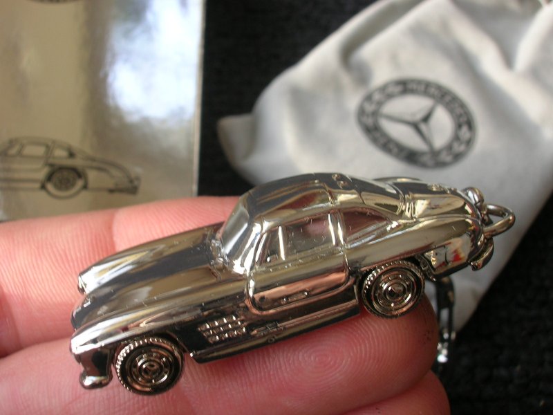 Find MB 300 SL GULLWING KEY CHAIN RING KEYCHAIN NEW IN POUCH in alexwoa ...